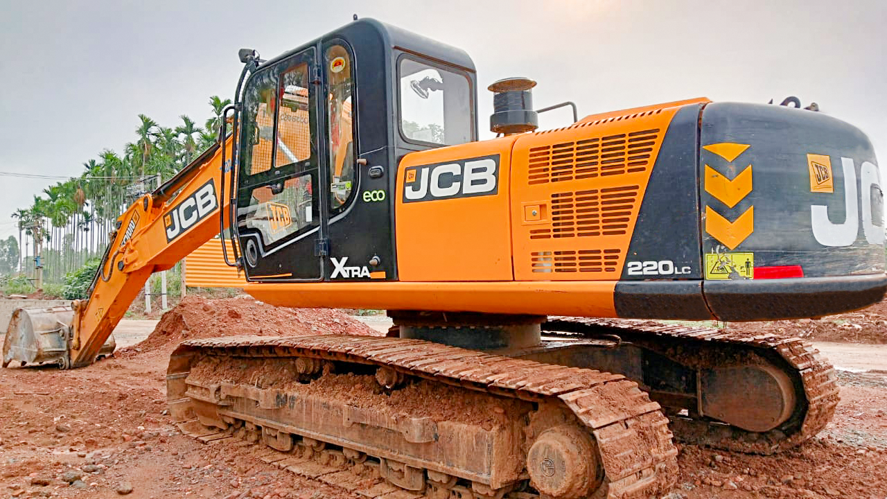JCB JS220 | YantraLive