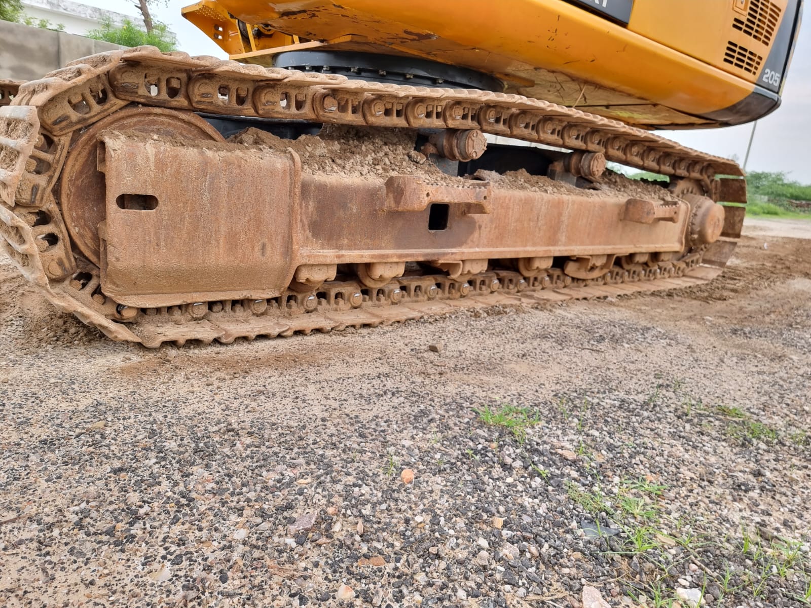 JCB JS 205 | YantraLive