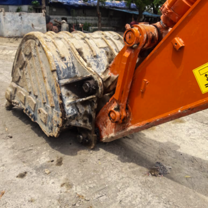 TATA HITACHI ZAXIS 370 | YantraLive