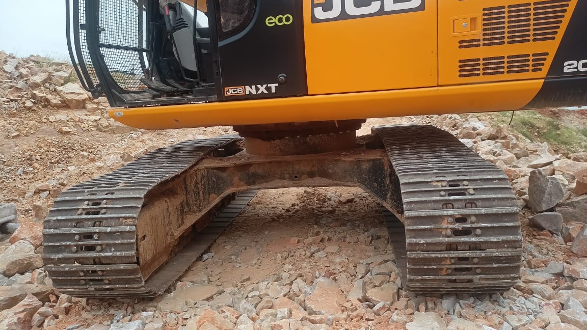 JCB JS 205 | YantraLive