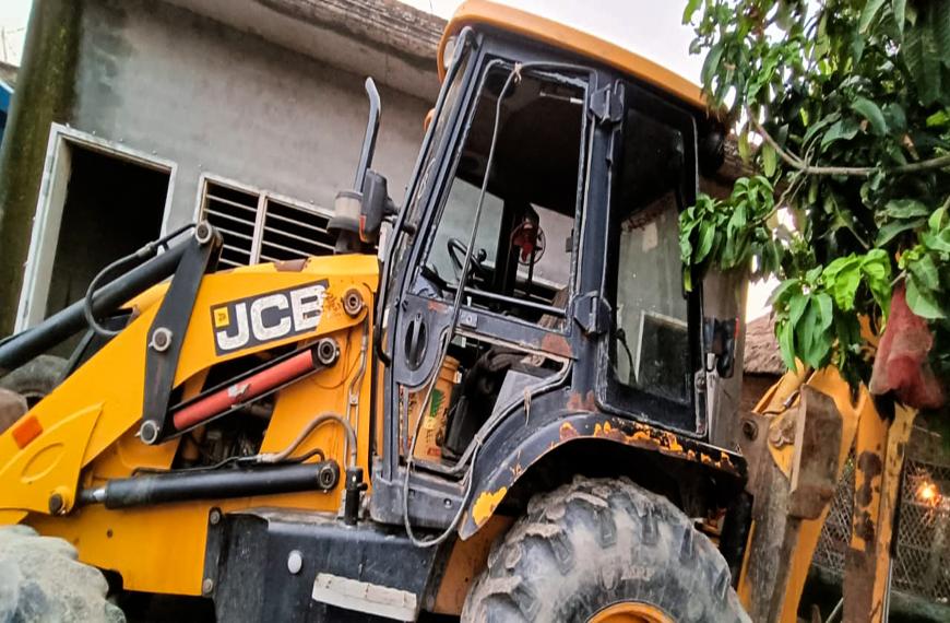 JCB 4DX | YantraLive