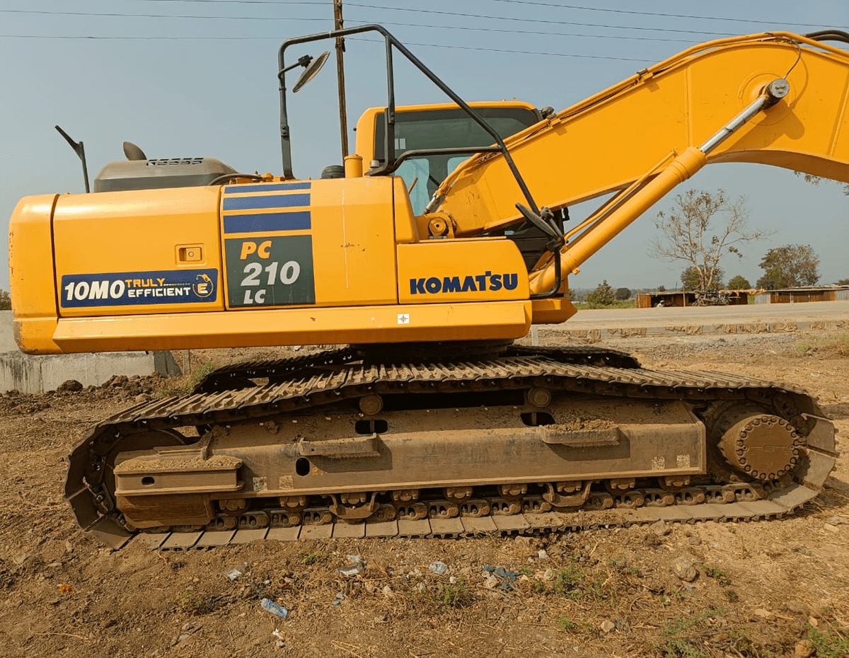 L&T KOMATSU PC-210-10MO | YantraLive