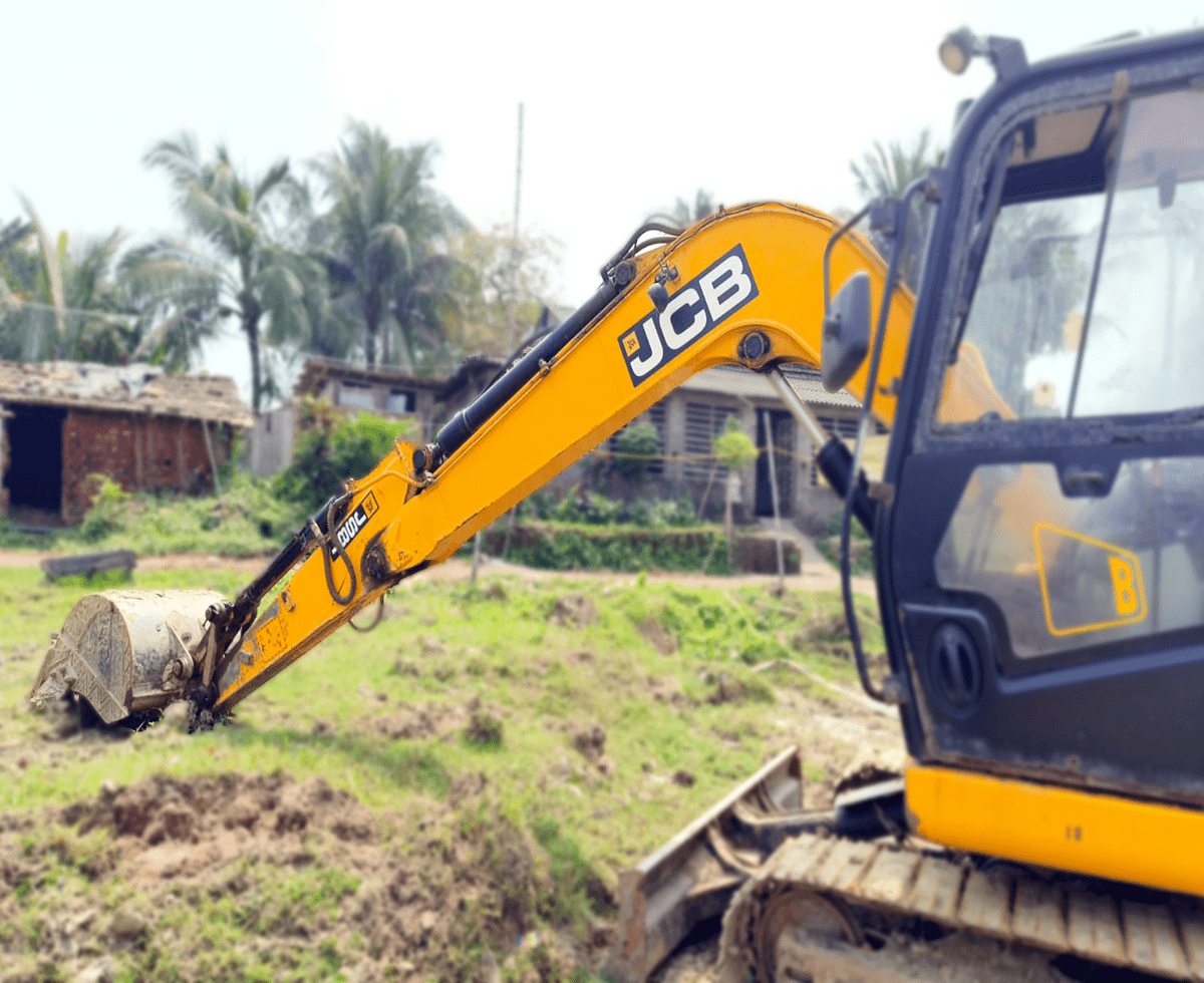 JCB JS81 | YantraLive