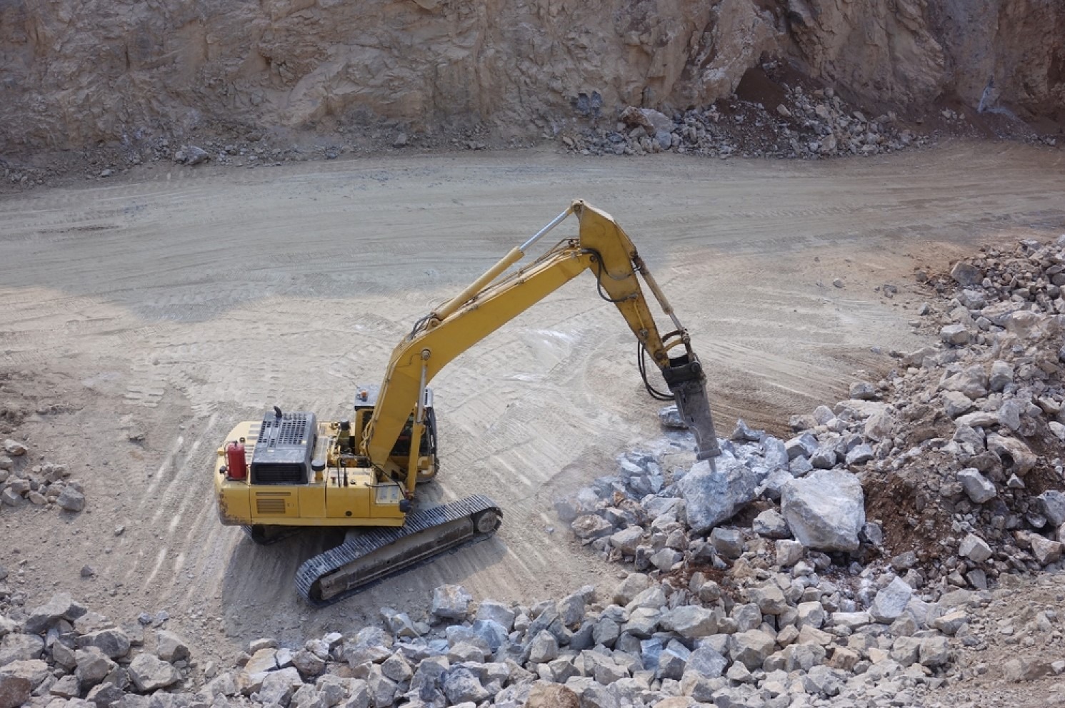 Choosing The Right Rock Breaker: A Comprehensive Guide. | YantraLive