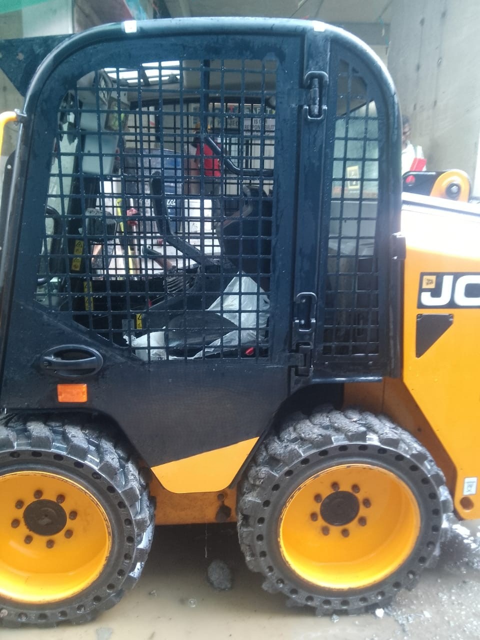 JCB 135 SSL | YantraLive